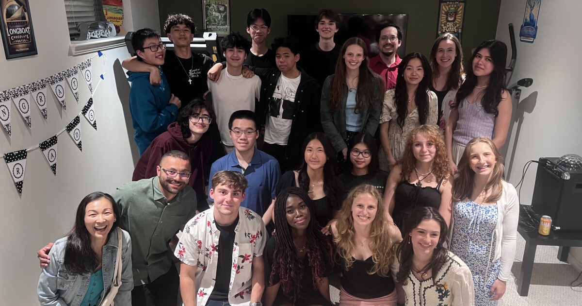 Youth Graduates | First News | m-89114