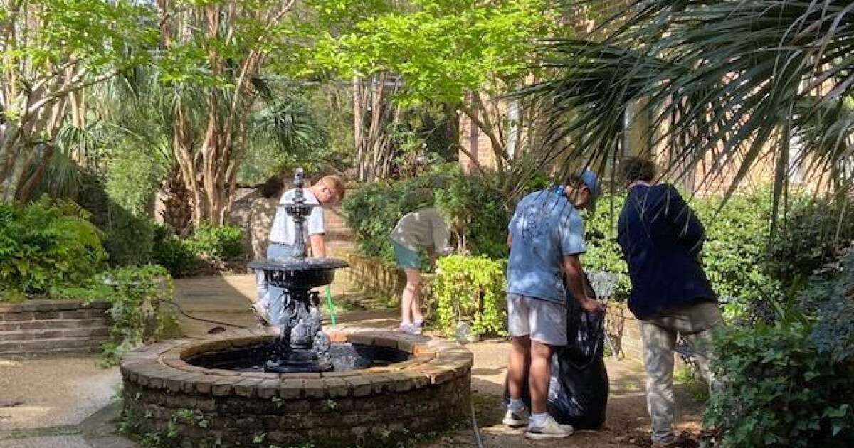 Campus Clean-Up Day Recap | Articles | Ashland Place United Methodist Church (Mobile, AL)