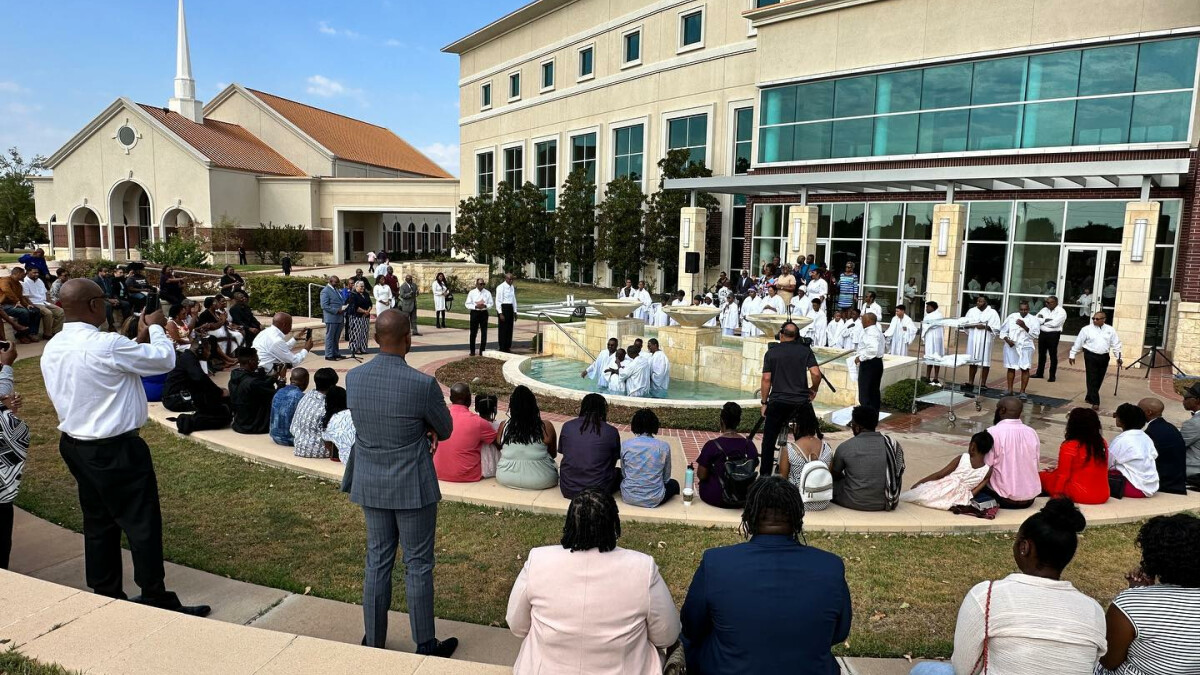 Queenston | The Church Without Walls