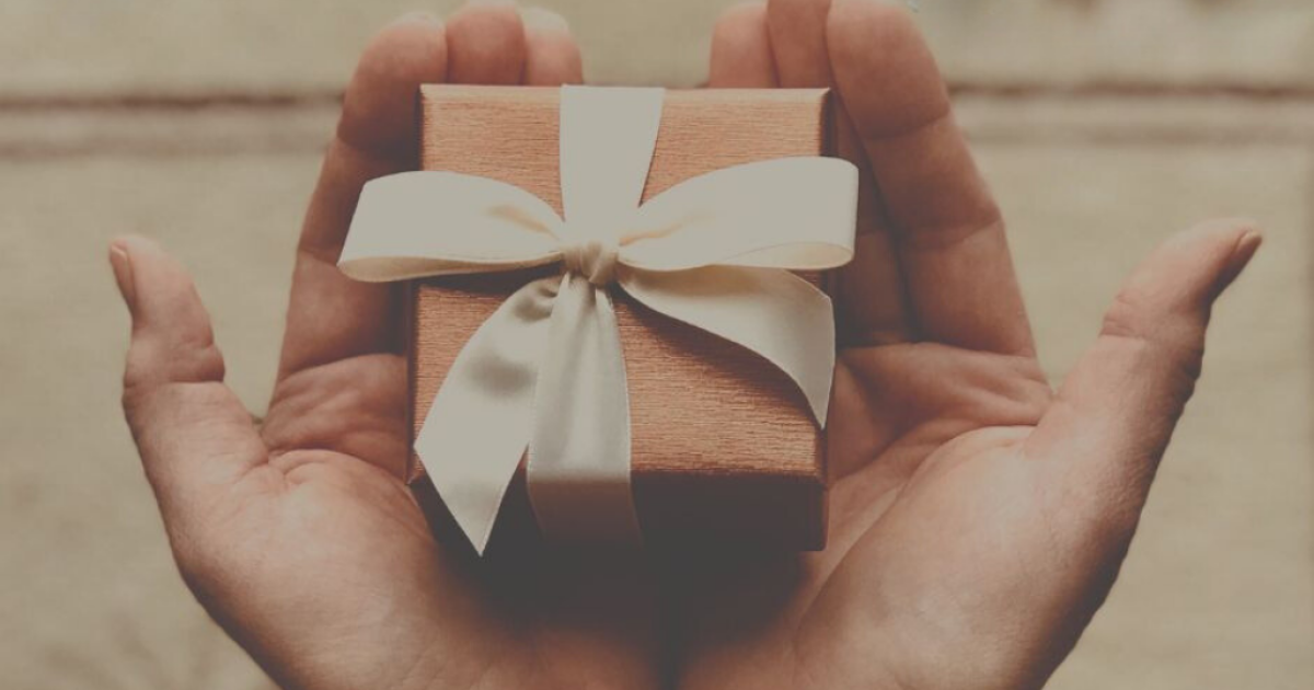 Share the Spirit of Giving This Advent Season | Articles | Williamsburg ...