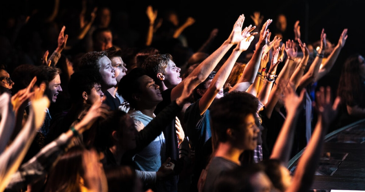 Worship and Trust | Life Journal Daily with Pastor Wayne | New Hope West