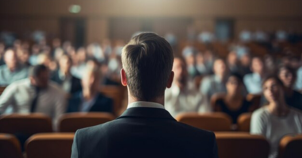 Dealing With Critics | Life Journal Daily with Pastor Wayne | New Hope West