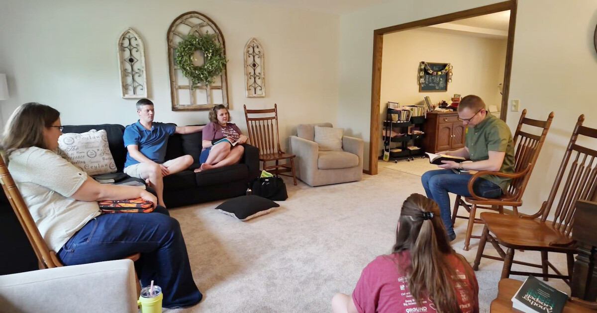 Ministry Highlights: Small Groups | Articles | Coram Deo Bible Church