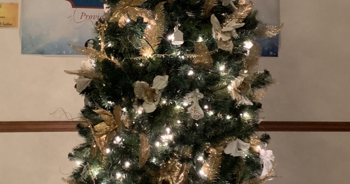 Church wide Christmas ‘Undecorating’ | FBC Godley