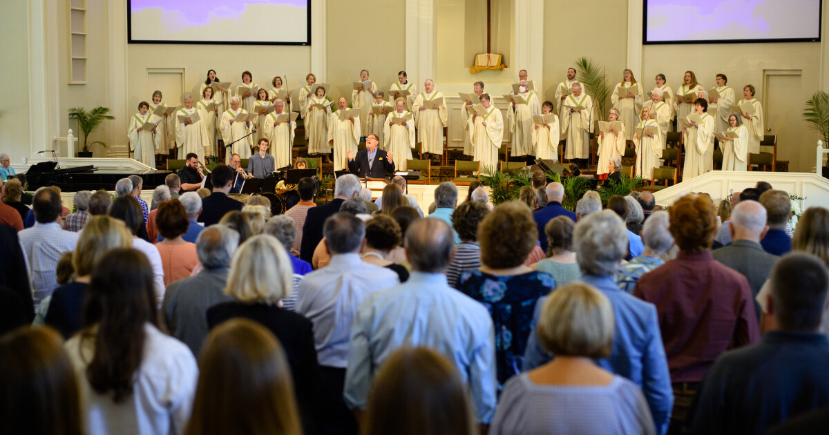 Sanctuary (Traditional) Worship | Forest Hills Baptist Church