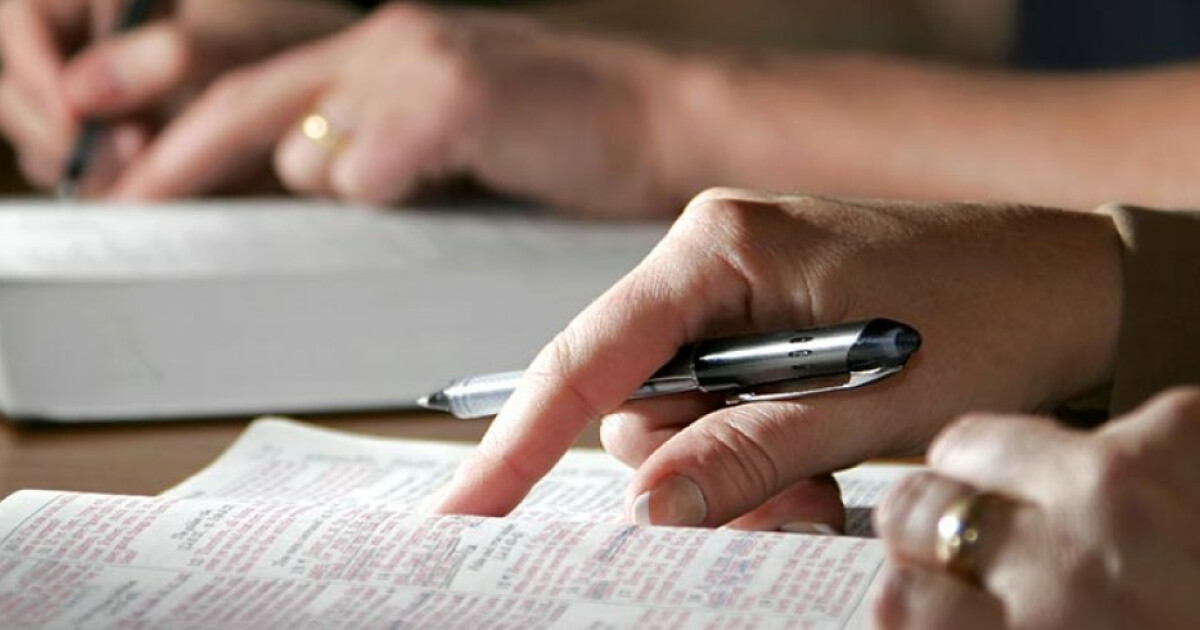 Bible Studies | Calvary Lutheran Church and School